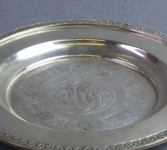 SMALL SILVER COMMUNION PLATE WITH ENGRAVED DETAIL - Authentic antique ...