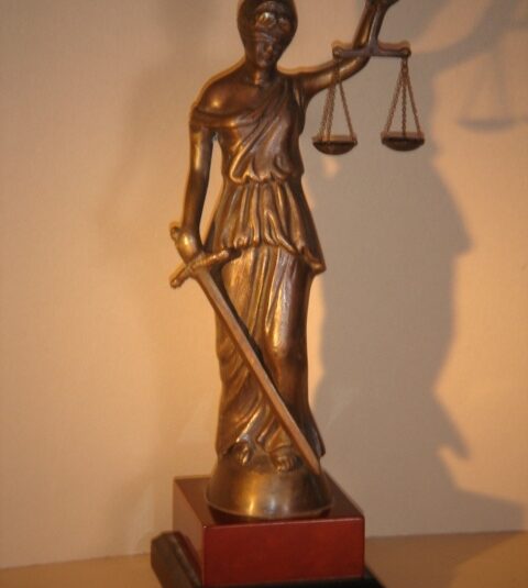 SMALL BRONZE STATUE OF THE SCALES OF JUSTICE - Prop hire for film, TV ...