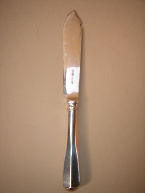 SILVER RATTAIL FISH KNIFE - Authentic antique prop hire for film, TV ...