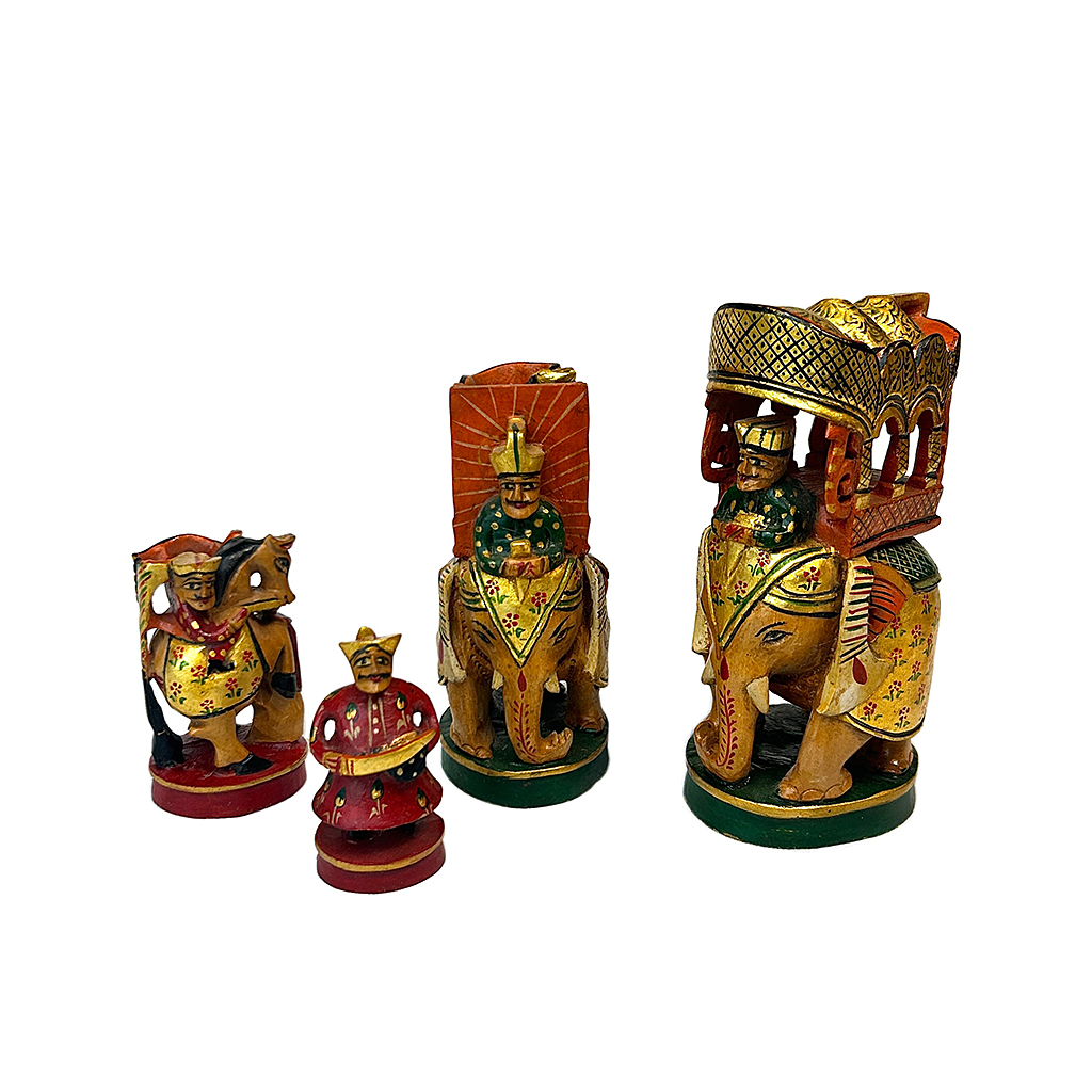 INDIAN MOGHUL / GOTI CHESS SET COMPLETE WITH CARVED AND PAINTED ...